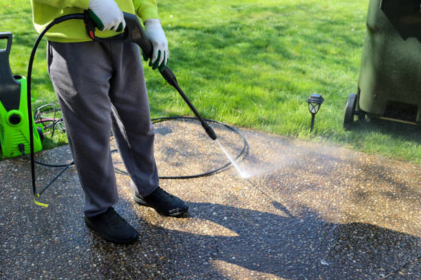 Pressure Washing in San Jacinto, CA | Call (239) 350-2352